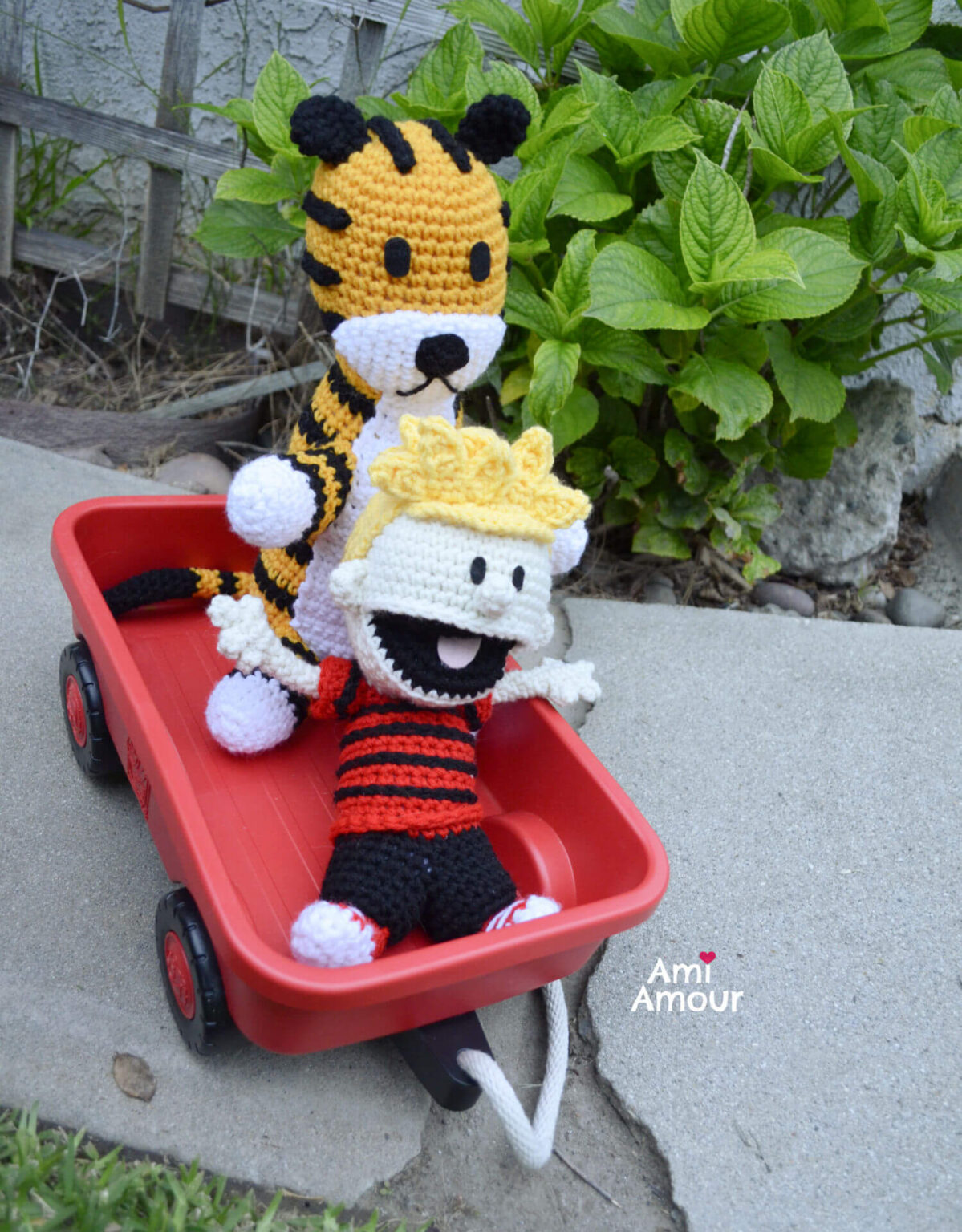 Calvin and Hobbes - Free Crochet Pattern - Ami Amour