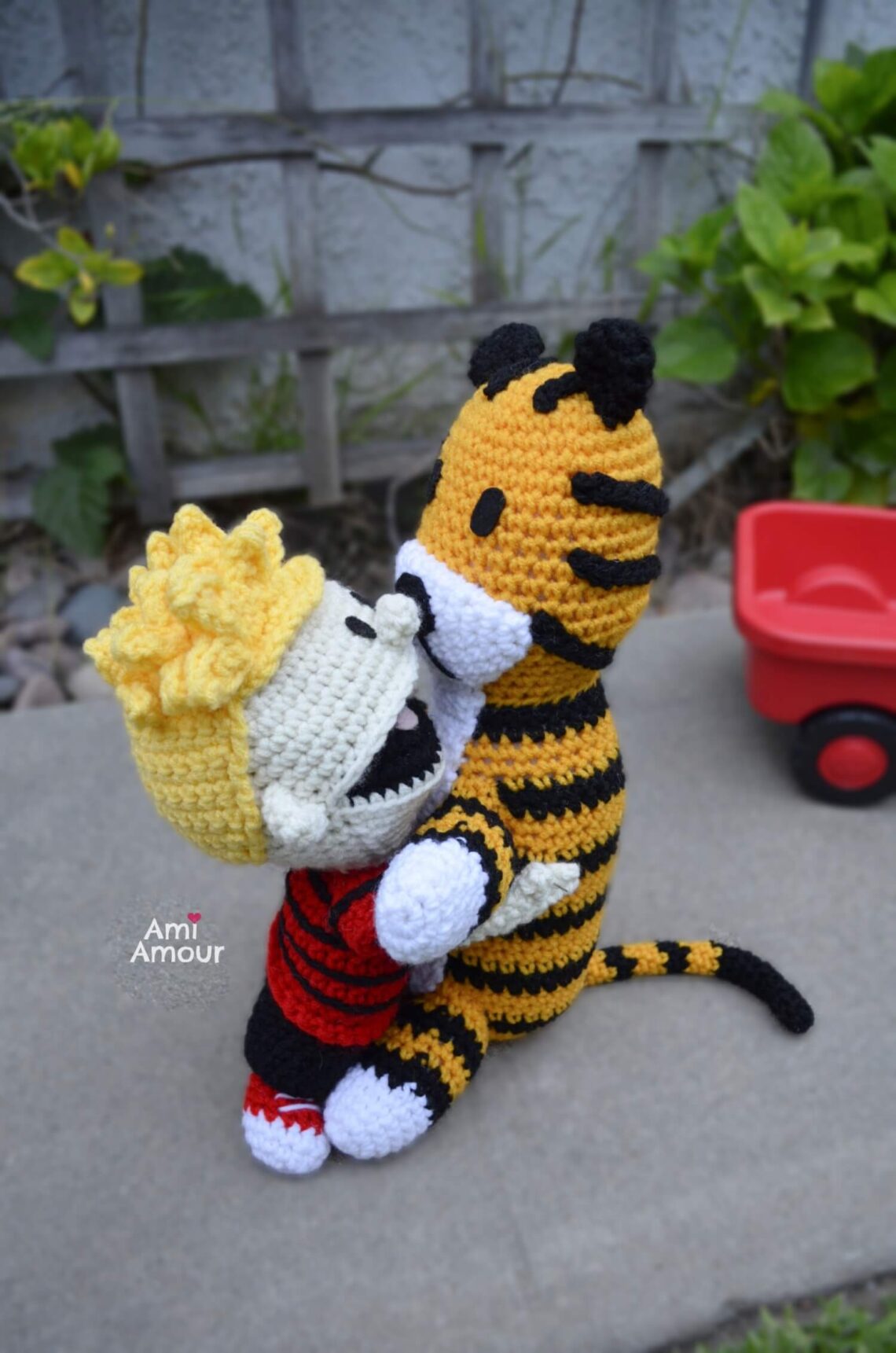 Calvin and Hobbes - Free Crochet Pattern - Ami Amour