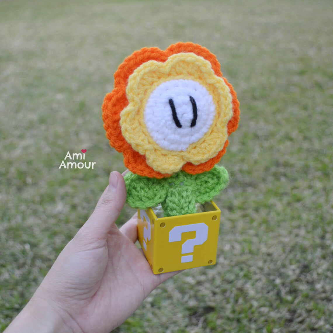Mario Fire Flower - Free Crochet Pattern - Ami Amour