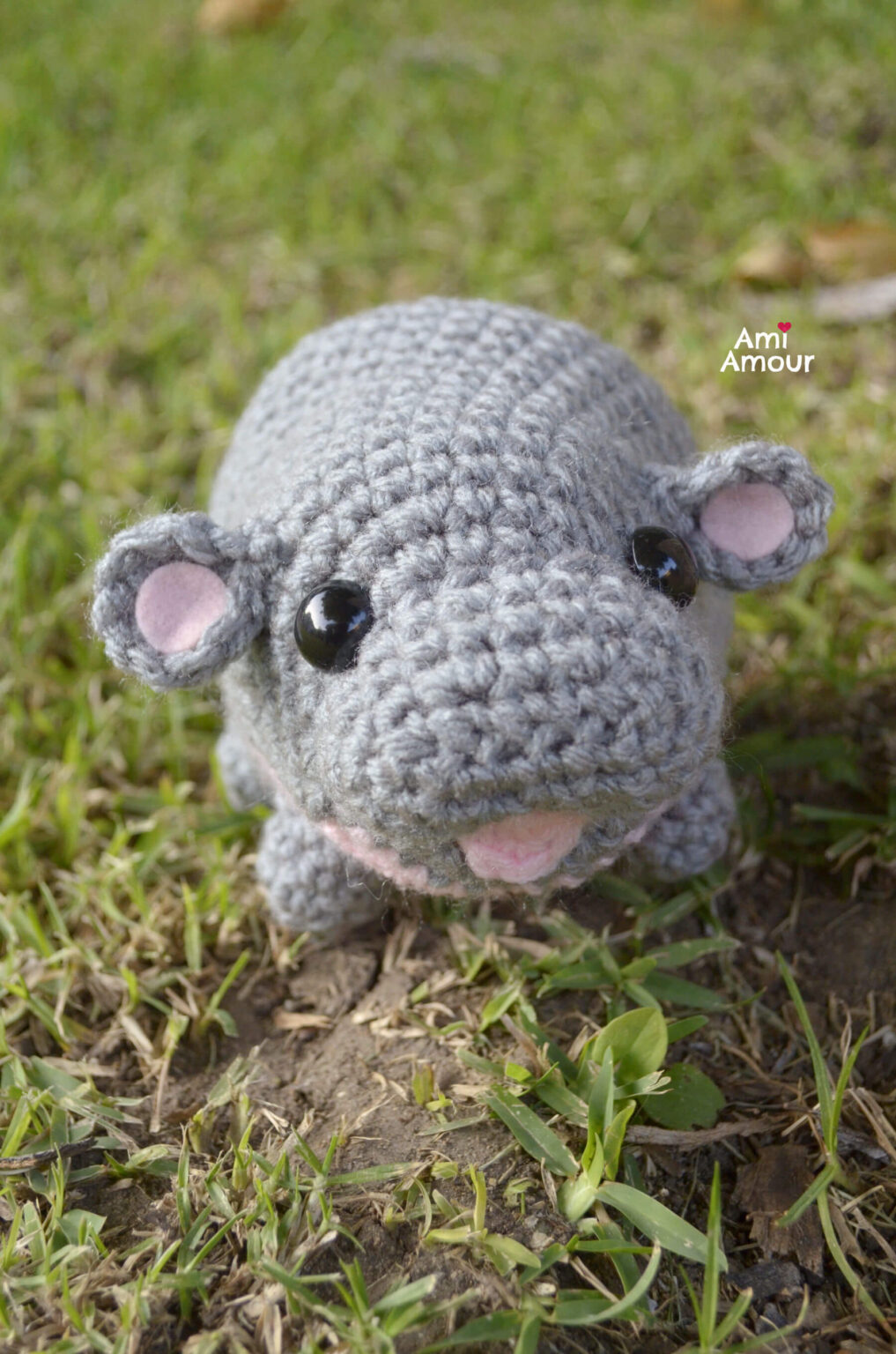 Baby Hippo Amigurumi - MOO DENG - Free Crochet Pattern - Ami Amour