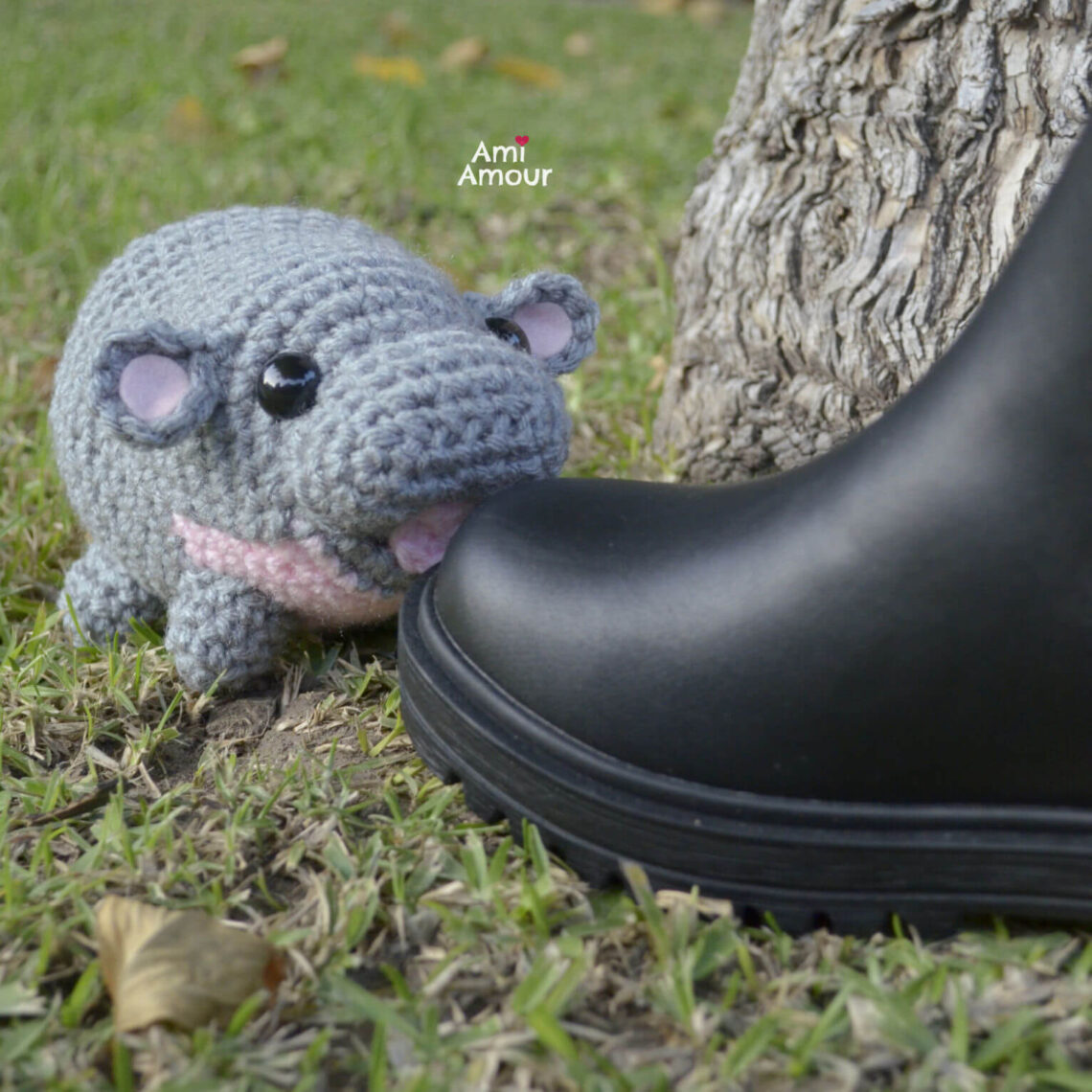 Baby Hippo Amigurumi - MOO DENG - Free Crochet Pattern - Ami Amour