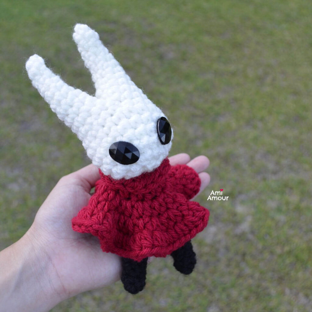 Hollow Knight Silksong - Free Crochet Pattern - Hornet - Ami Amour