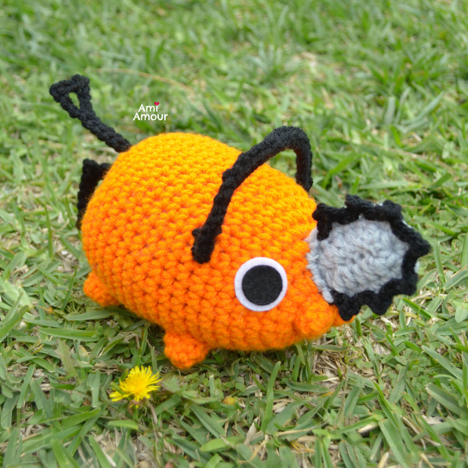 Pochita Crochet Pattern - Chainsaw Man - FREE - Ami Amour
